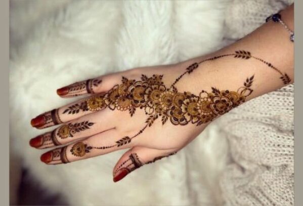40+ Simple Bail Mehndi Design | आसान बेल मेहंदी डिजाइन 2024 - SabSastaa