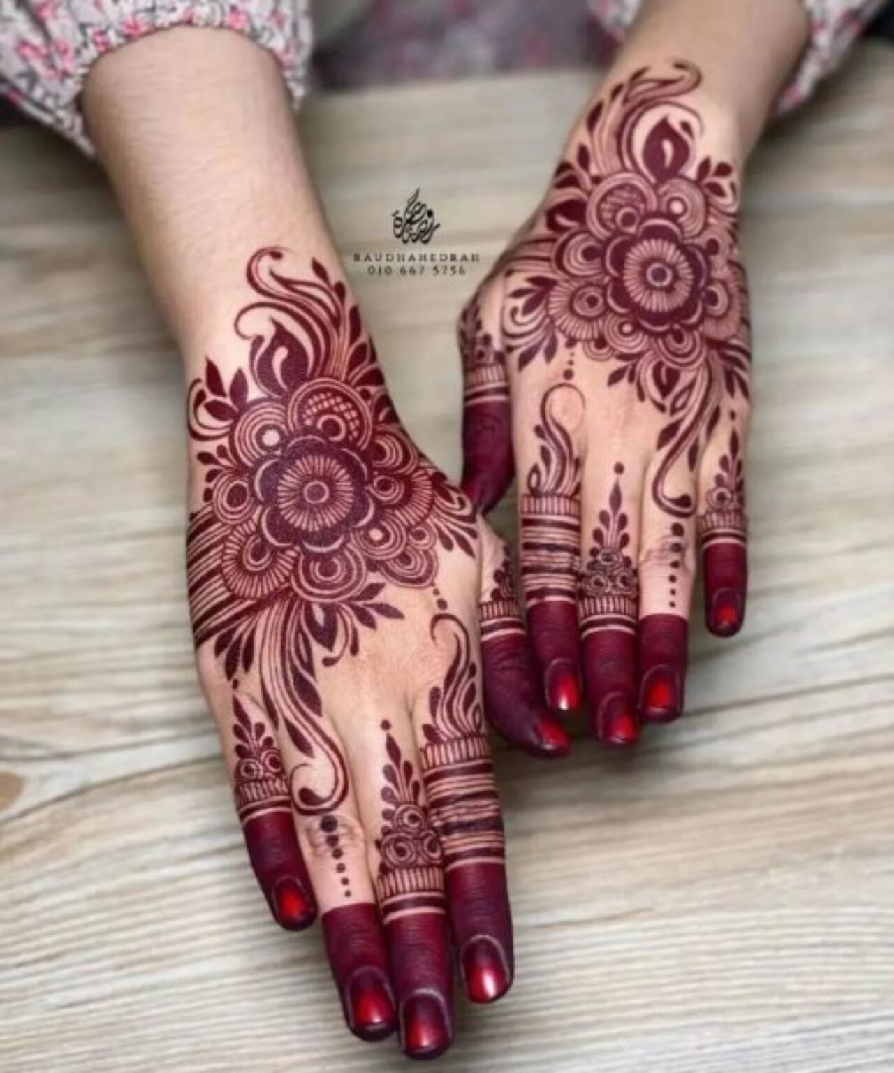 105+ Stylish Back Hand Mehndi Designs 2024 (Latest Photos) - SabSastaa