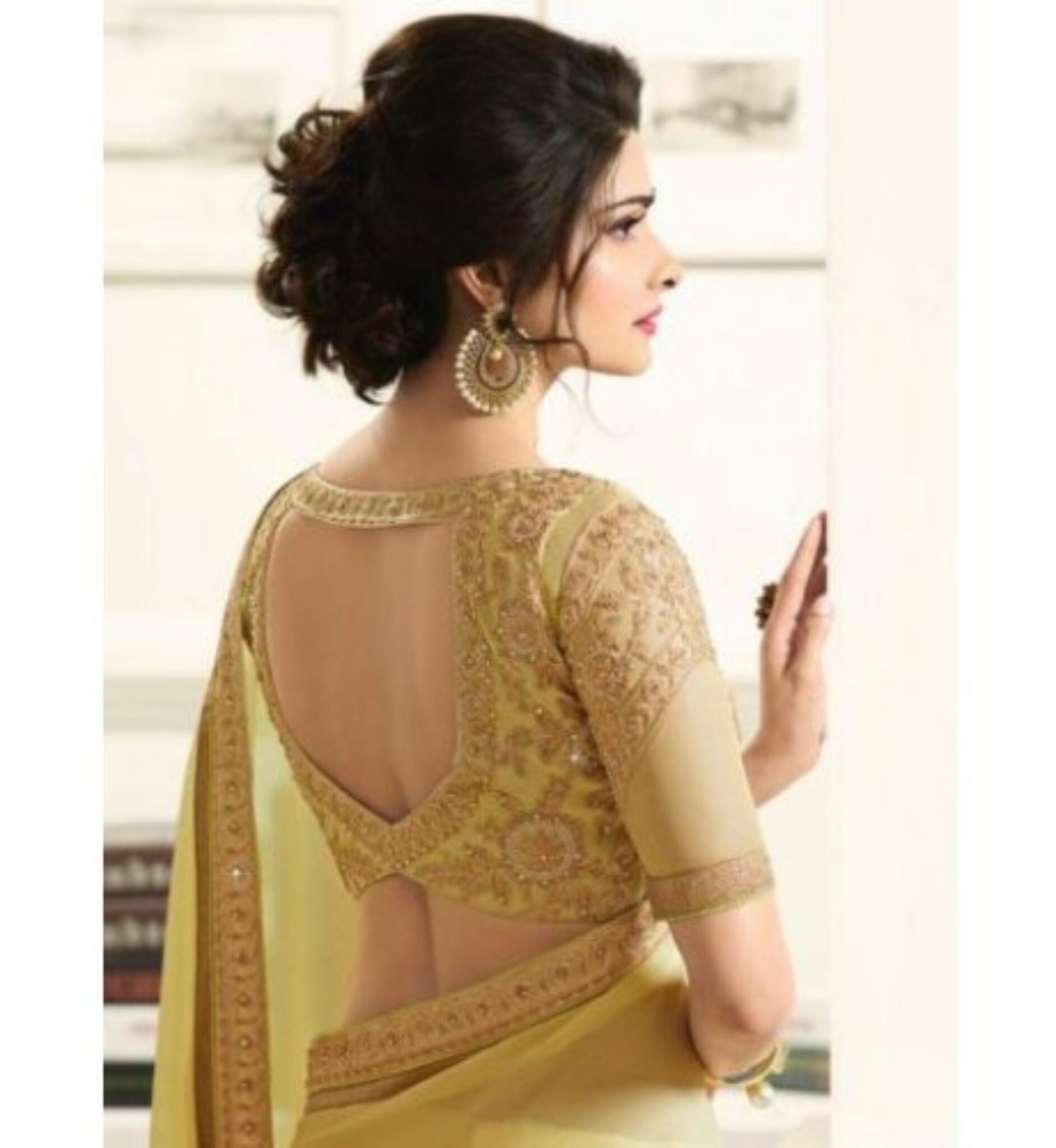 120+ Latest Blouse Back Designs 2024 | Simple To Wedding Blouse Photos ...